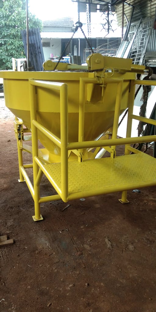 Bucket Cor 1000L Multi Talenta | CV Multi Talenta